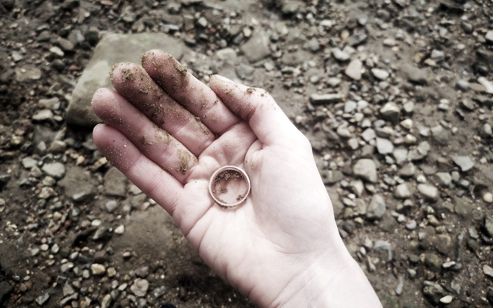 Shakespeare's Globe discovers Shakespeare's family ring | Blogs ...
